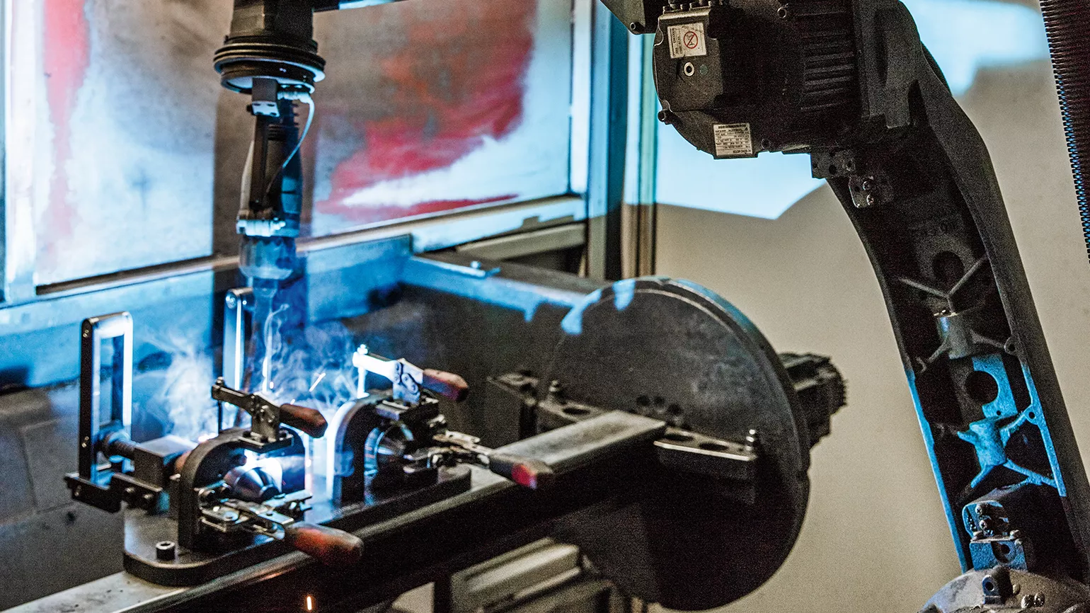 Steel Welding with a Push System | The Magazine