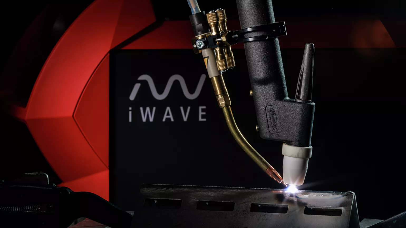 iWave: досконалість у плазмовому зварюванні