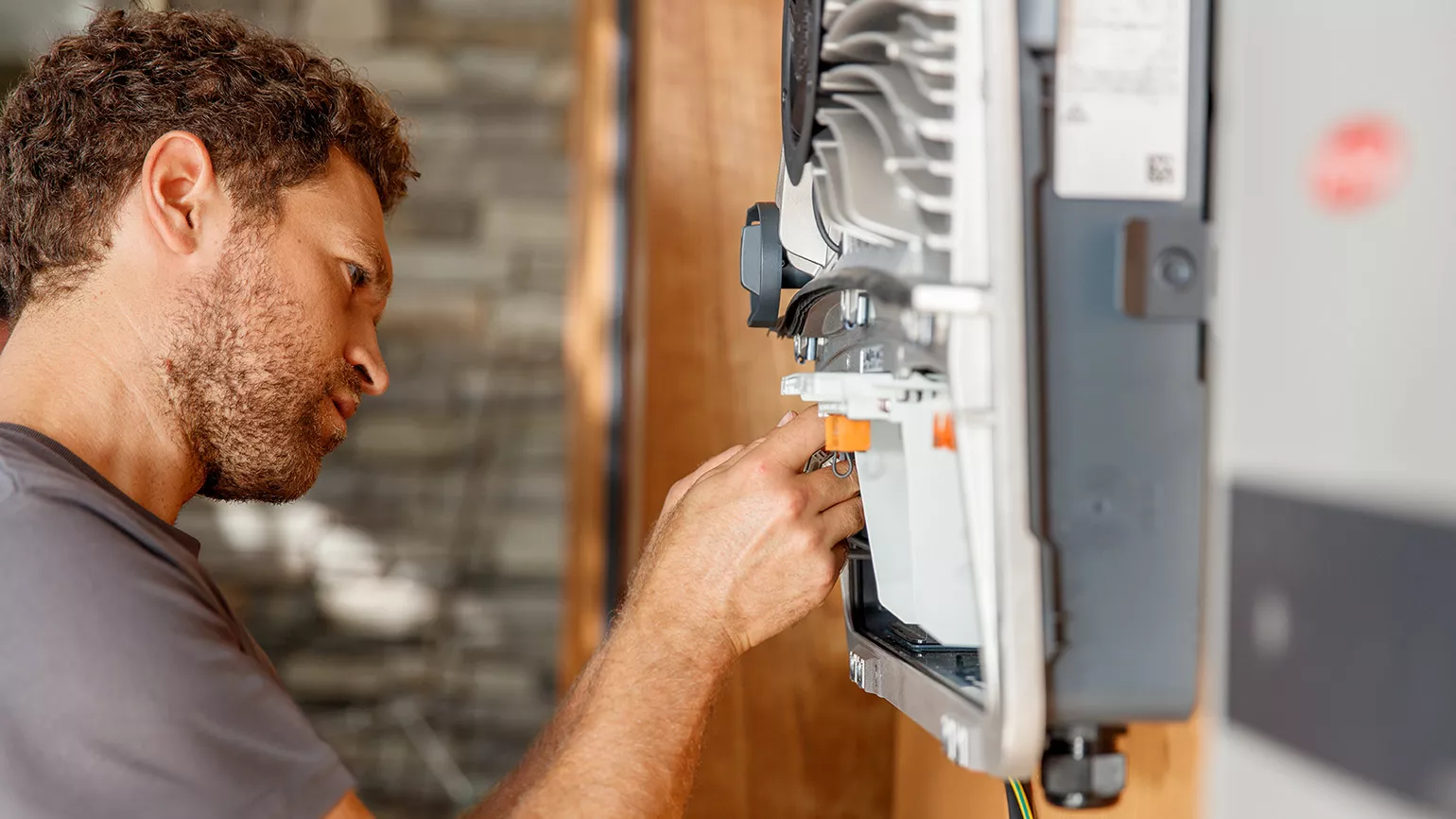 Service and maintenance of Fronius inverters (Advanced) | 14.08.2025