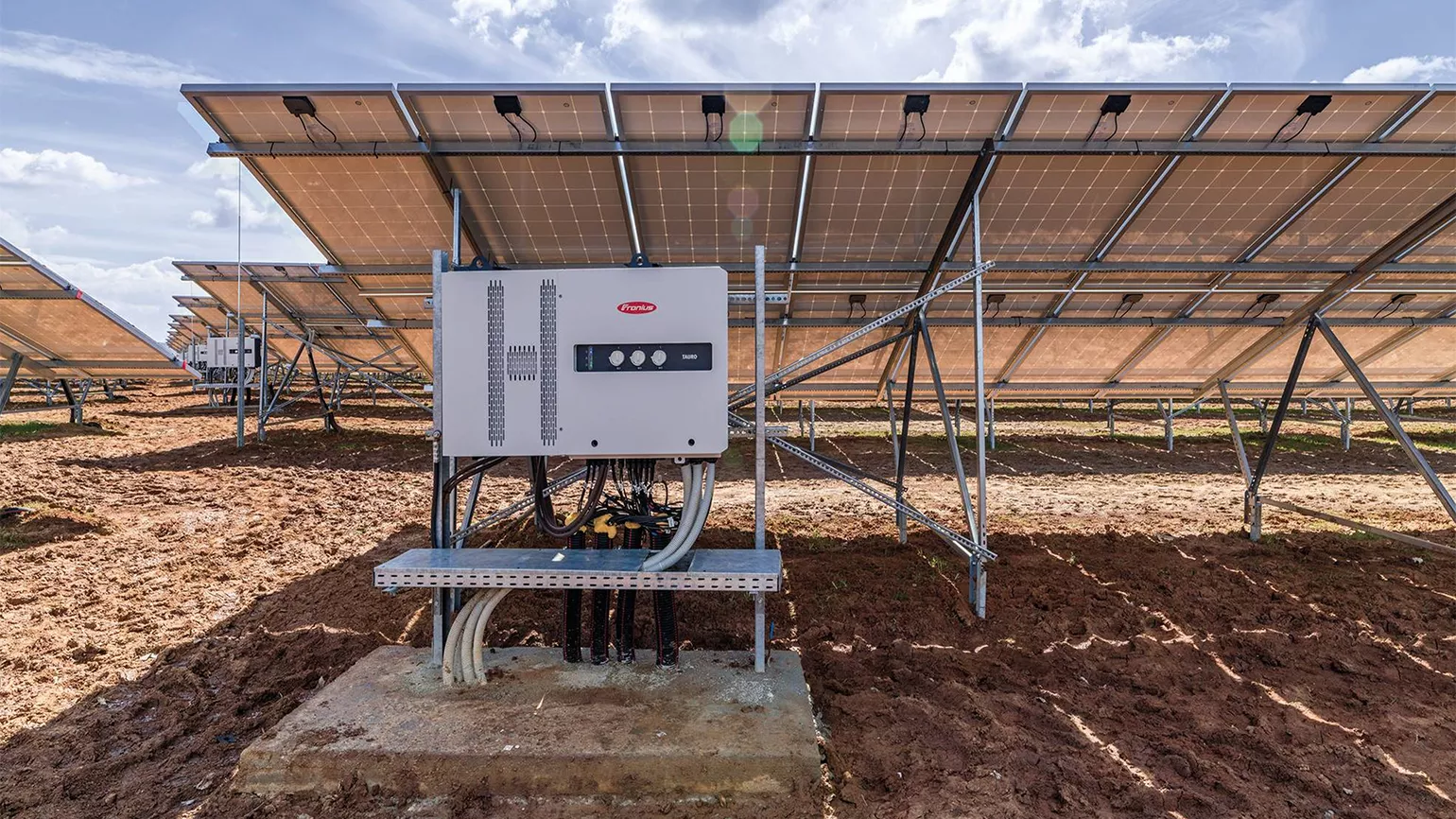 Commercial system design and commissioning with Fronius Tauro, 21 ...