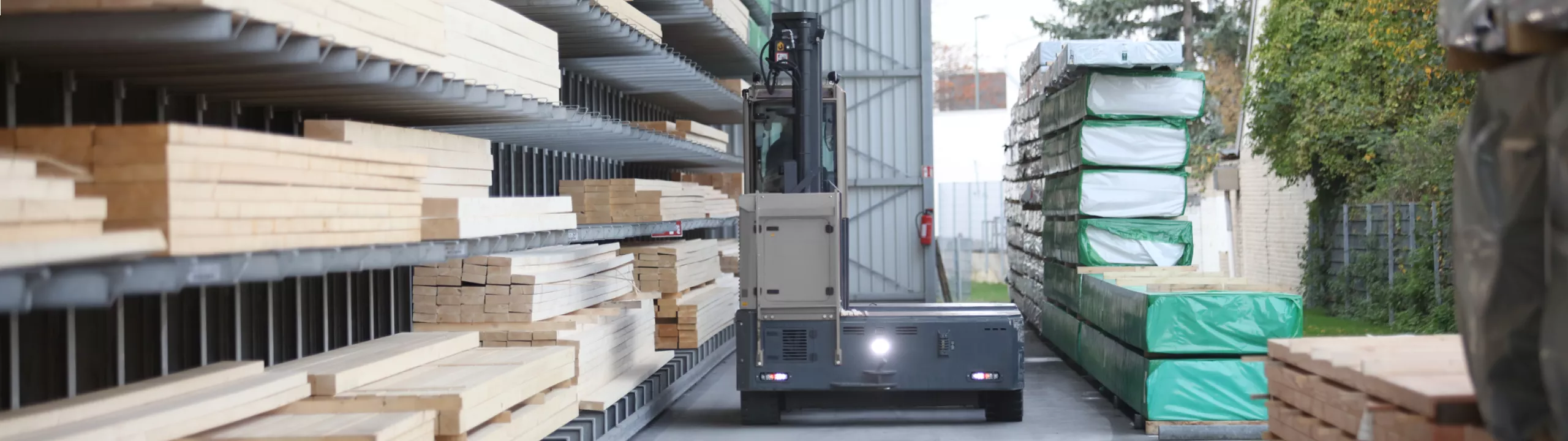 Fronius chargers for heavy-duty forklifts