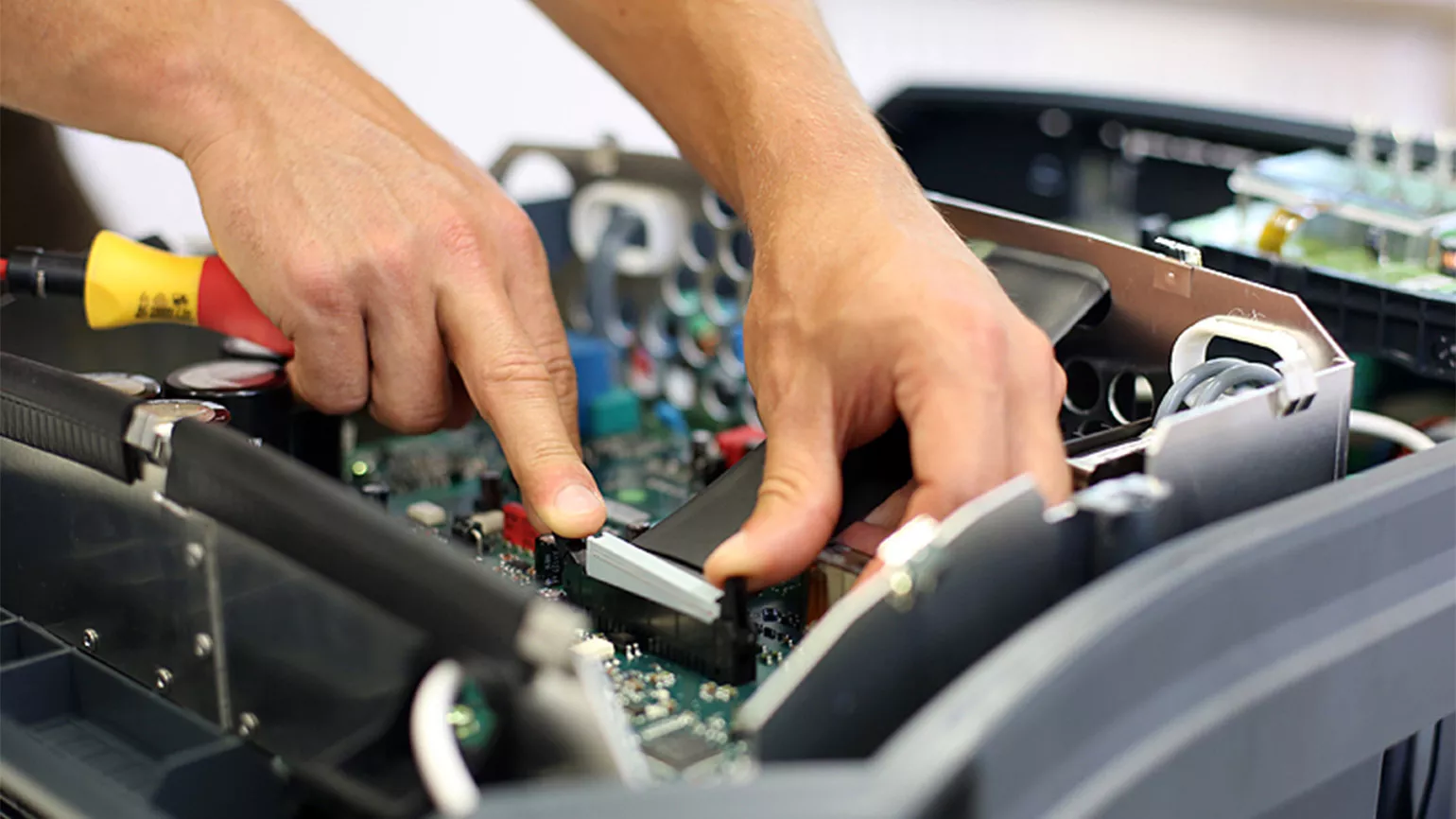 SnapINverter Symo Advanced – commercial inverters - Fronius Solar Energy