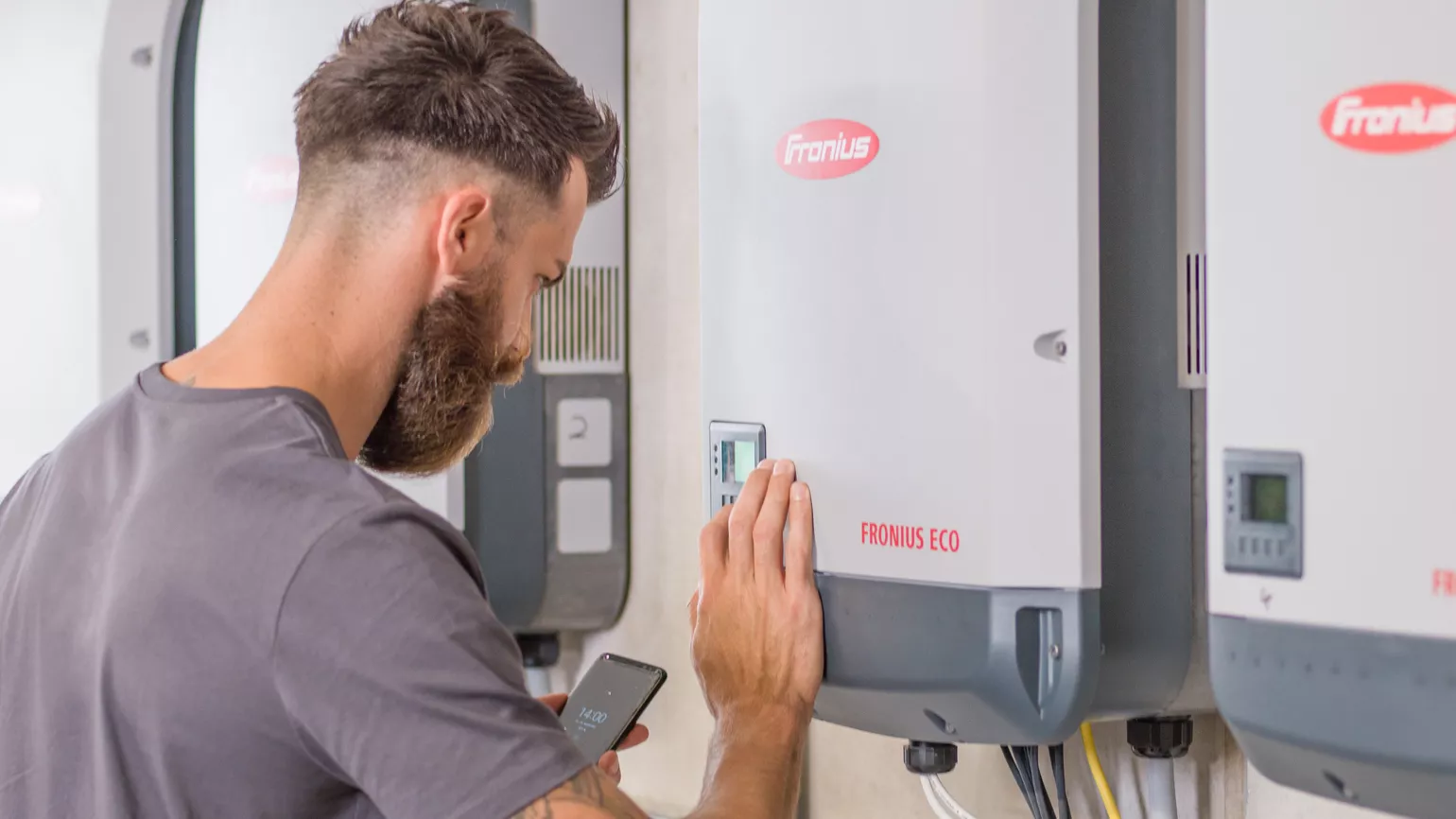 Fronius Solar.SOS - quick online support for installers