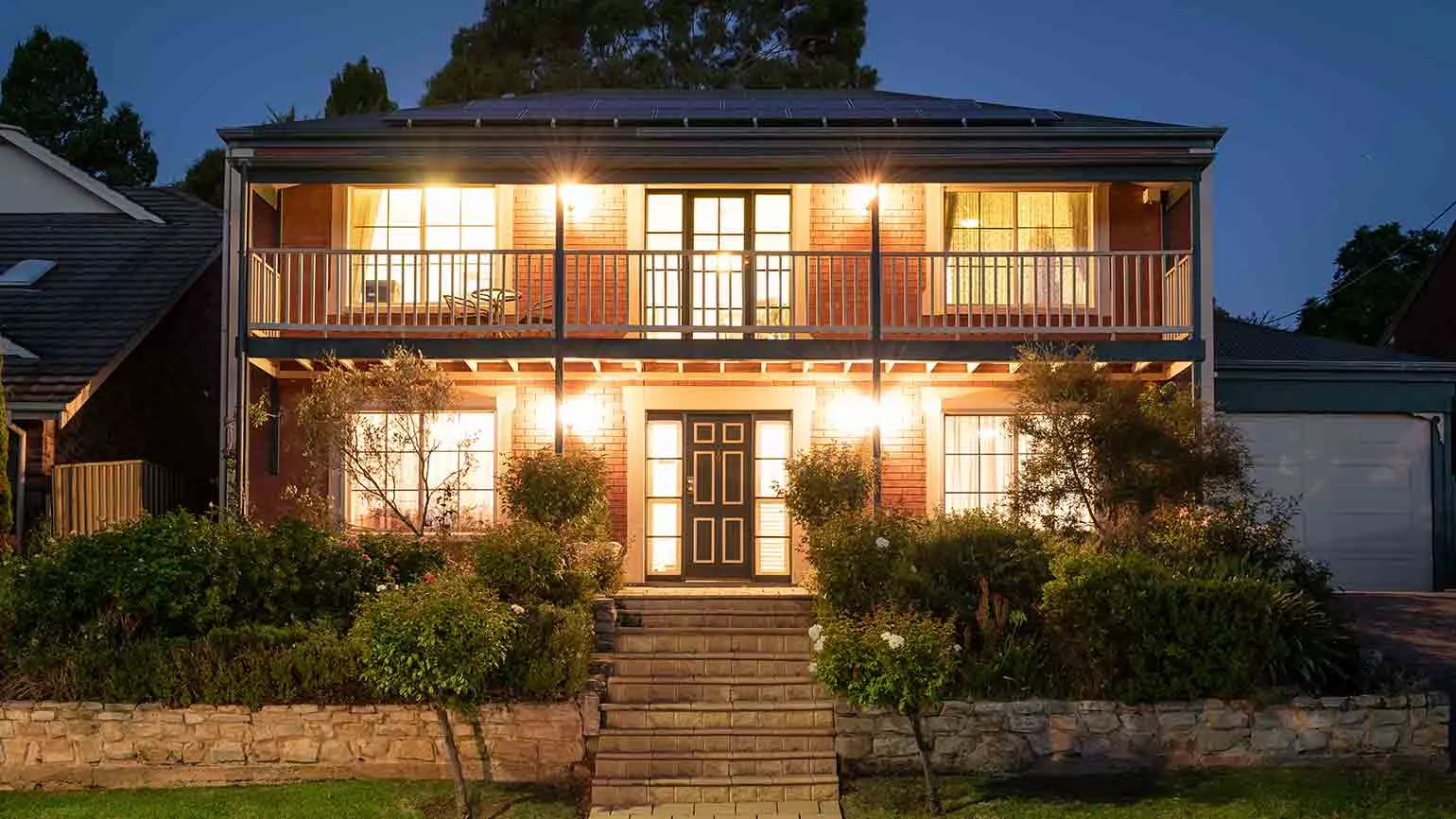 PV system with battery storage for homes – Fronius Solar Energy